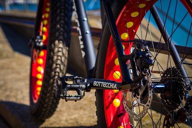Comment ajuster les rayons de vélo en vrac - Fiche pratique sur Lavise.fr